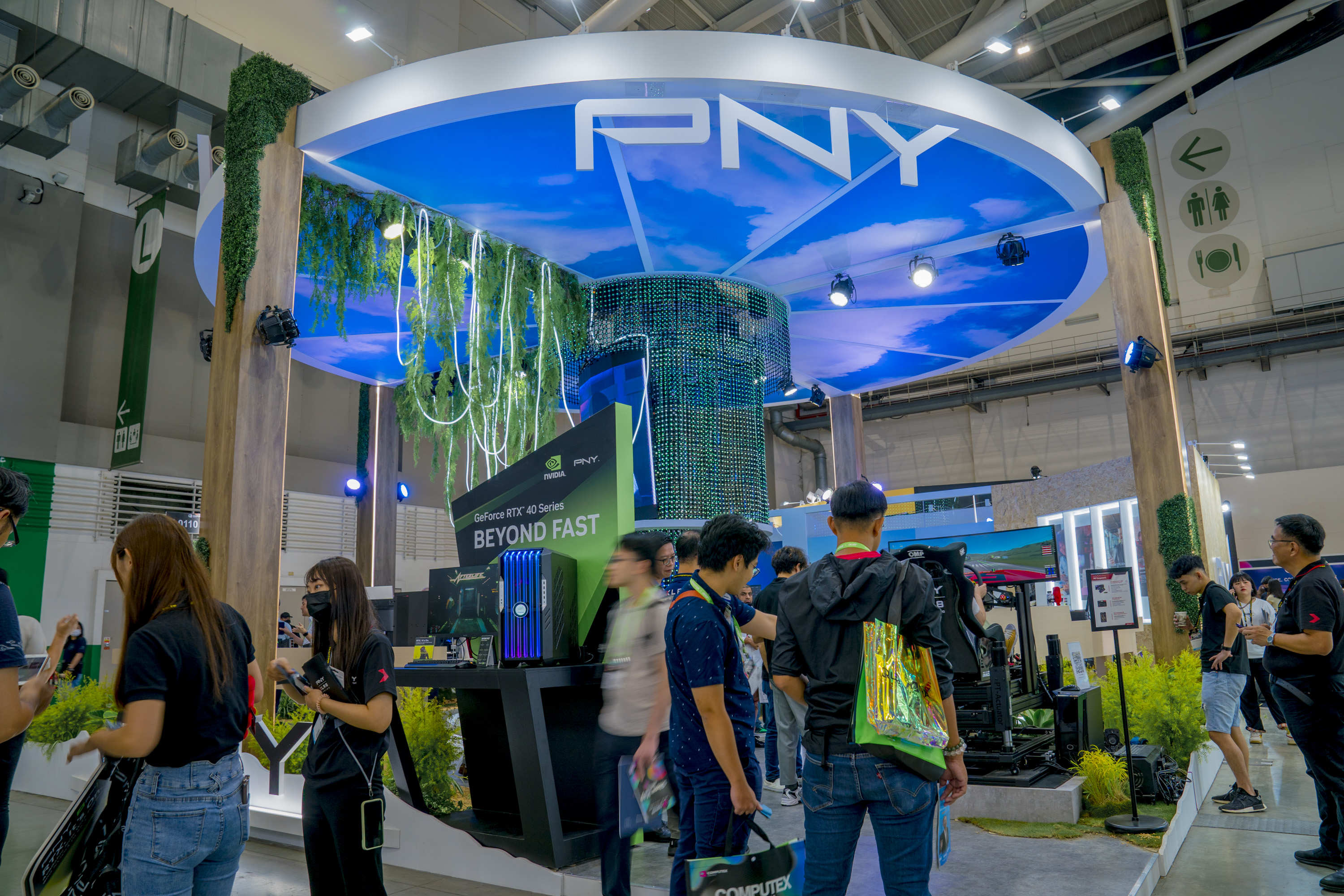 COMPUTEX 2023：展出数百台 GeForce RTX 和 Studio 笔记本电脑和 GPU，以及 G-SYNC 和 ULMB 2 游戏显示器 | GeForce 新闻 | NVIDIA